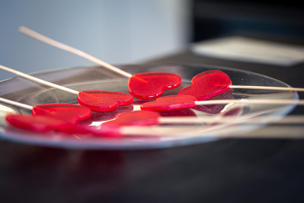 Make a CBD Edible Hard Candy or a Lollipop With These Easy Recipes ...